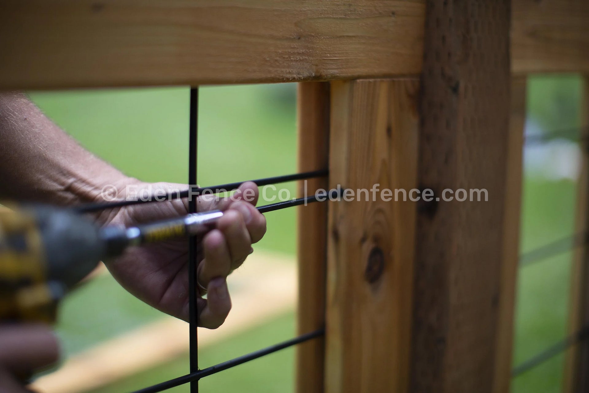 DIY Fence Panel Guide: How to Build a Hog Wire Fence | Eden Fence Co.